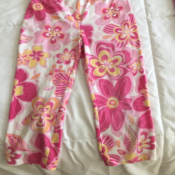 Circo | Bottoms | Legging Capris Pink Flowers | Poshmark
